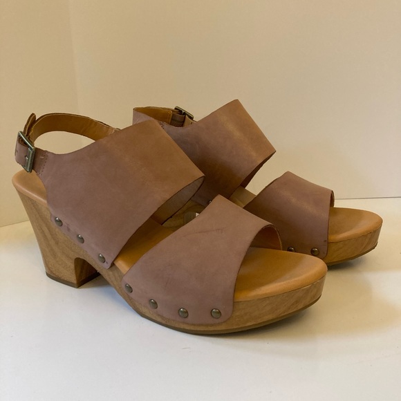 Kork-Ease | Shoes | Korks By Korkease Blush Pink Leather Heeled Clogs ...